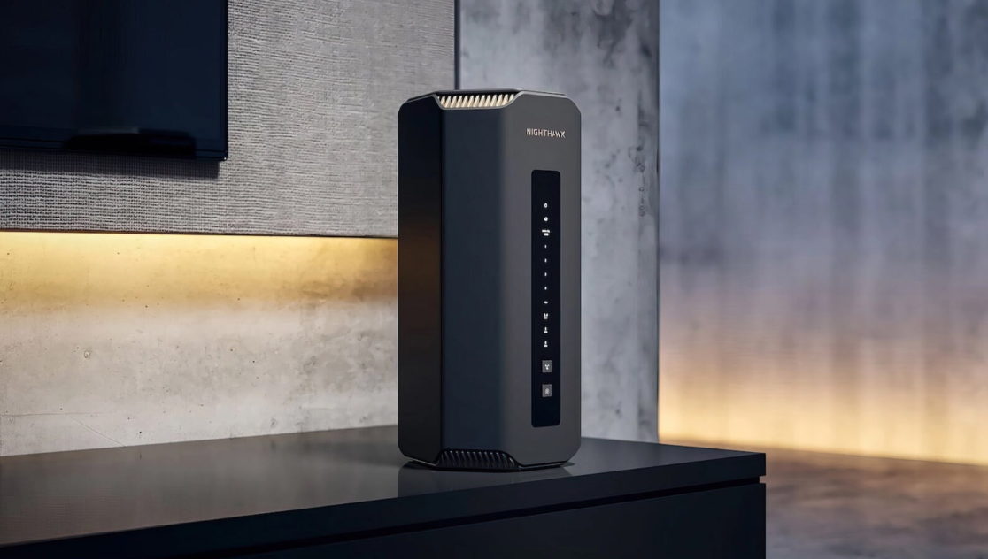 Netgear Nighthawk RS700S Wi-Fi 7 Router: Unrivaled Speeds and High ...